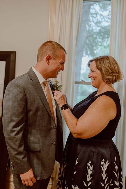 Old Stonegate Farms Michigan Wedding - Cassidy Lynne