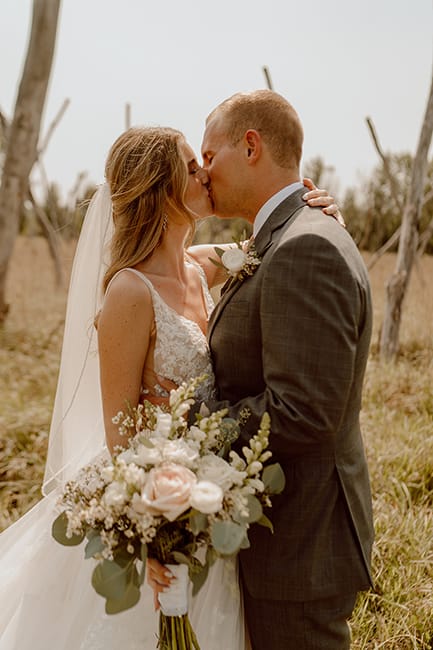 Old Stonegate Farms Michigan Wedding - Cassidy Lynne