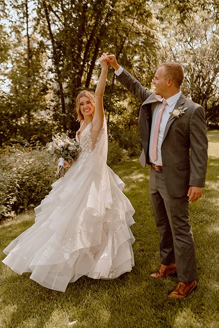 Old Stonegate Farms Michigan Wedding - Cassidy Lynne